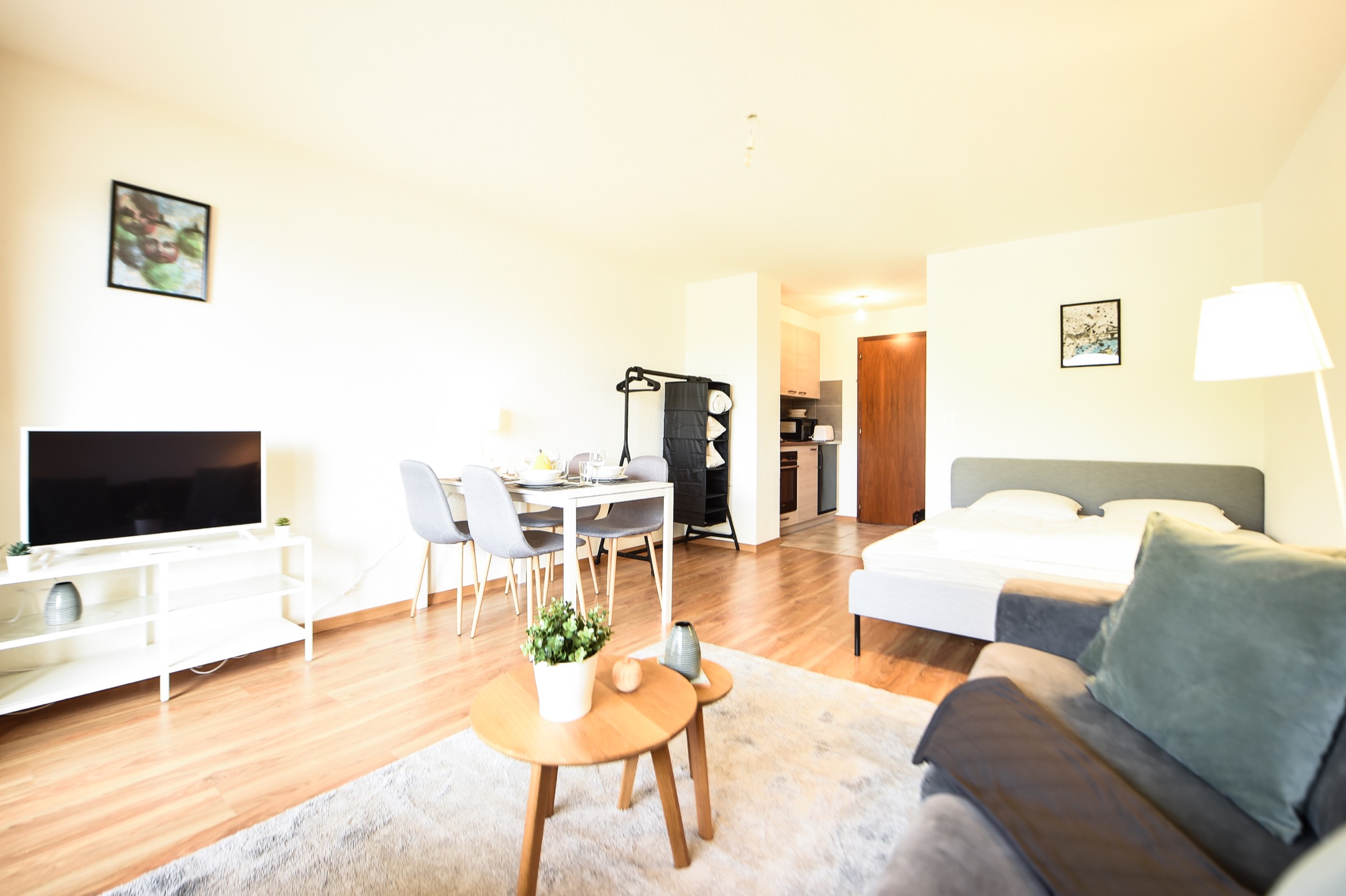 Studio aux Mimosas - Saillon, a Medieval Village in the Heart of Valais